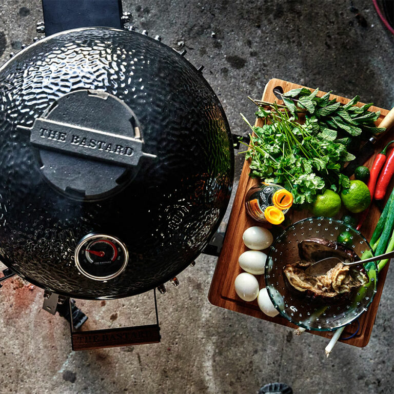Barbecue kamado sur chariot Classic Medium ø42 cm The Bastard